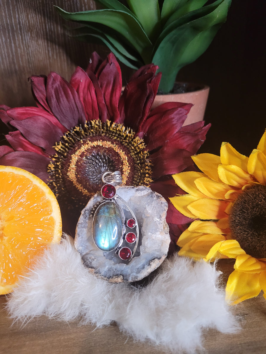 Commander V – Eden's Apple